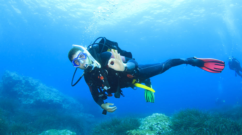 Making a Splash with Hook and Loop Fasteners | HALCO Europe